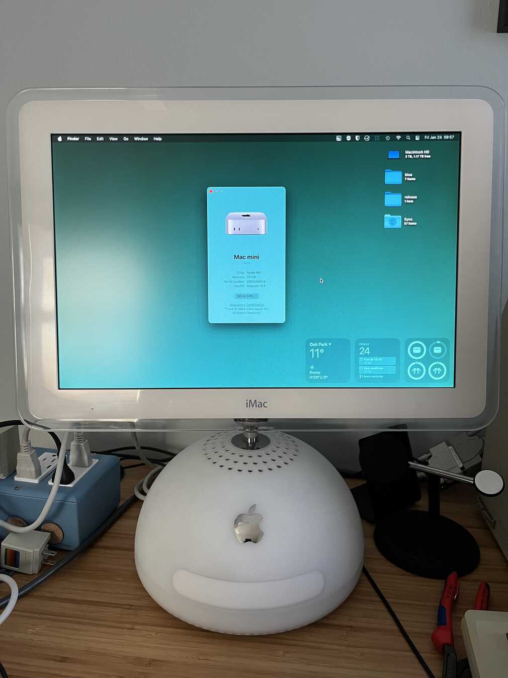 iMac G4(K) - joshua stein
